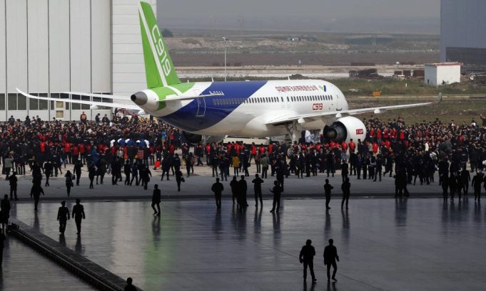 COMAC C919 va zbura la inceputul lui 2017?