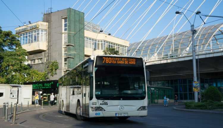 Linia expres 780, pe ruta Gara Basarab - Aeroport Otopeni