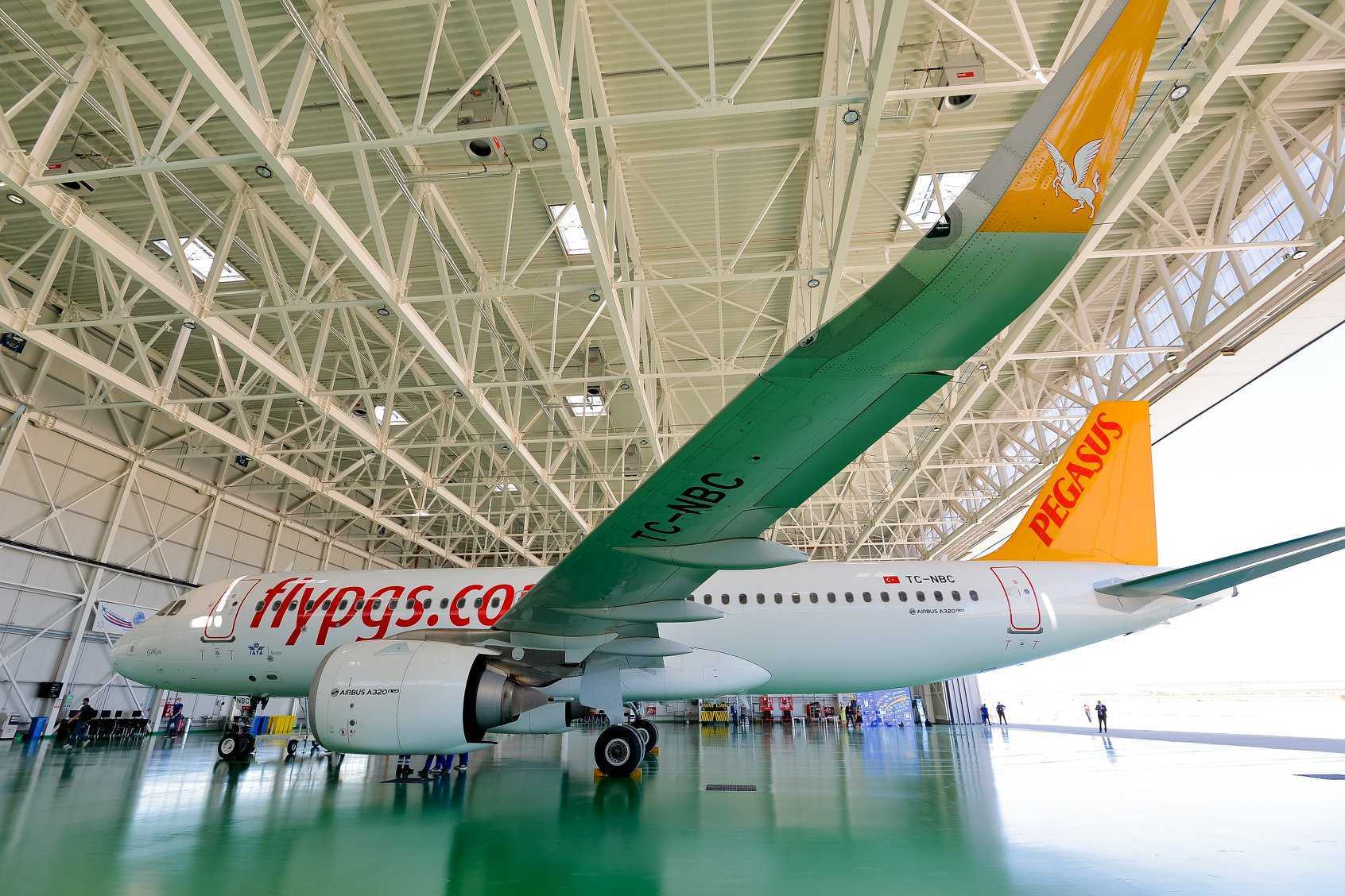 Avioanele Airbus 320 şi Boeing 737 vor putea fi reparate în hangarul ...